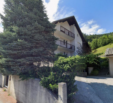 Hiša, Hrušica, 4276 Hrušica